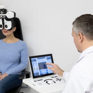 Vision-R 700 Refraction System - Essilor Instruments USA