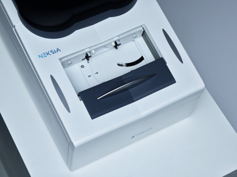Neksia Series - Essilor Instruments USA